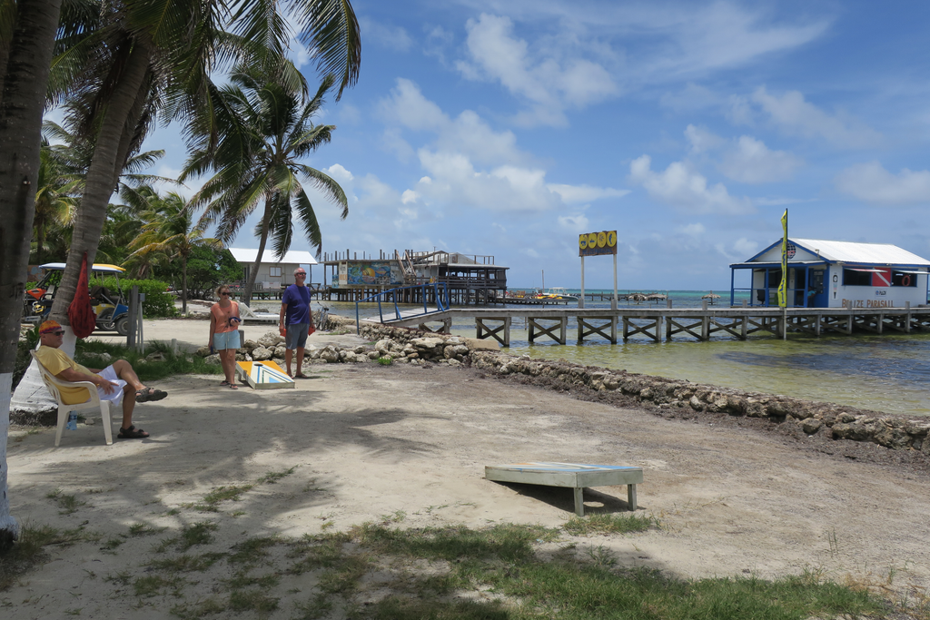 Book Your Room - Seven Seas Resort